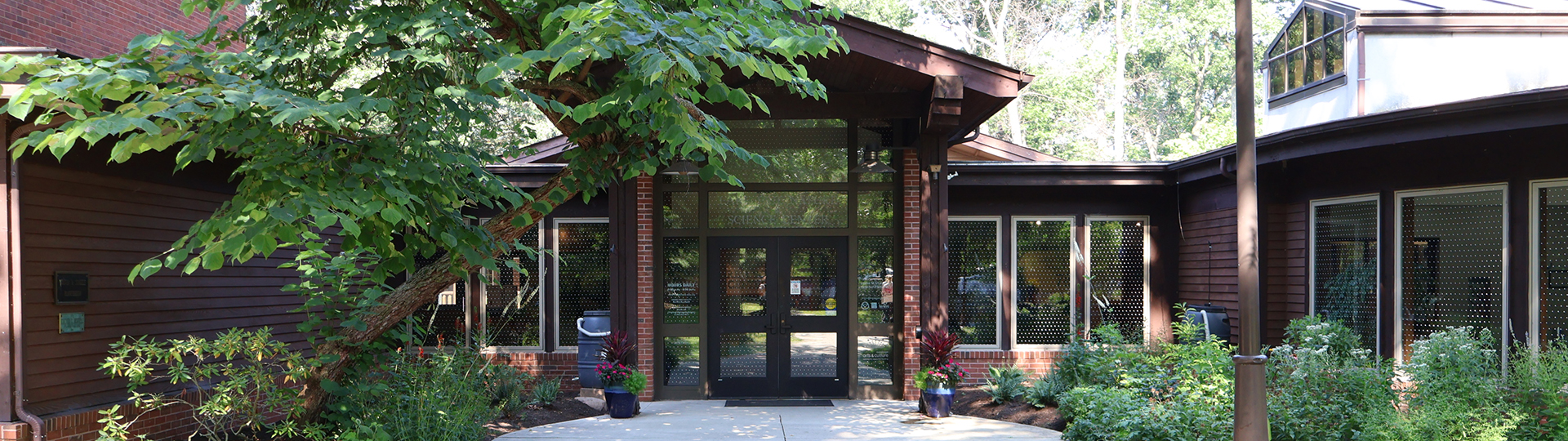 Hours & Admission - Lake Erie Nature & Science Center